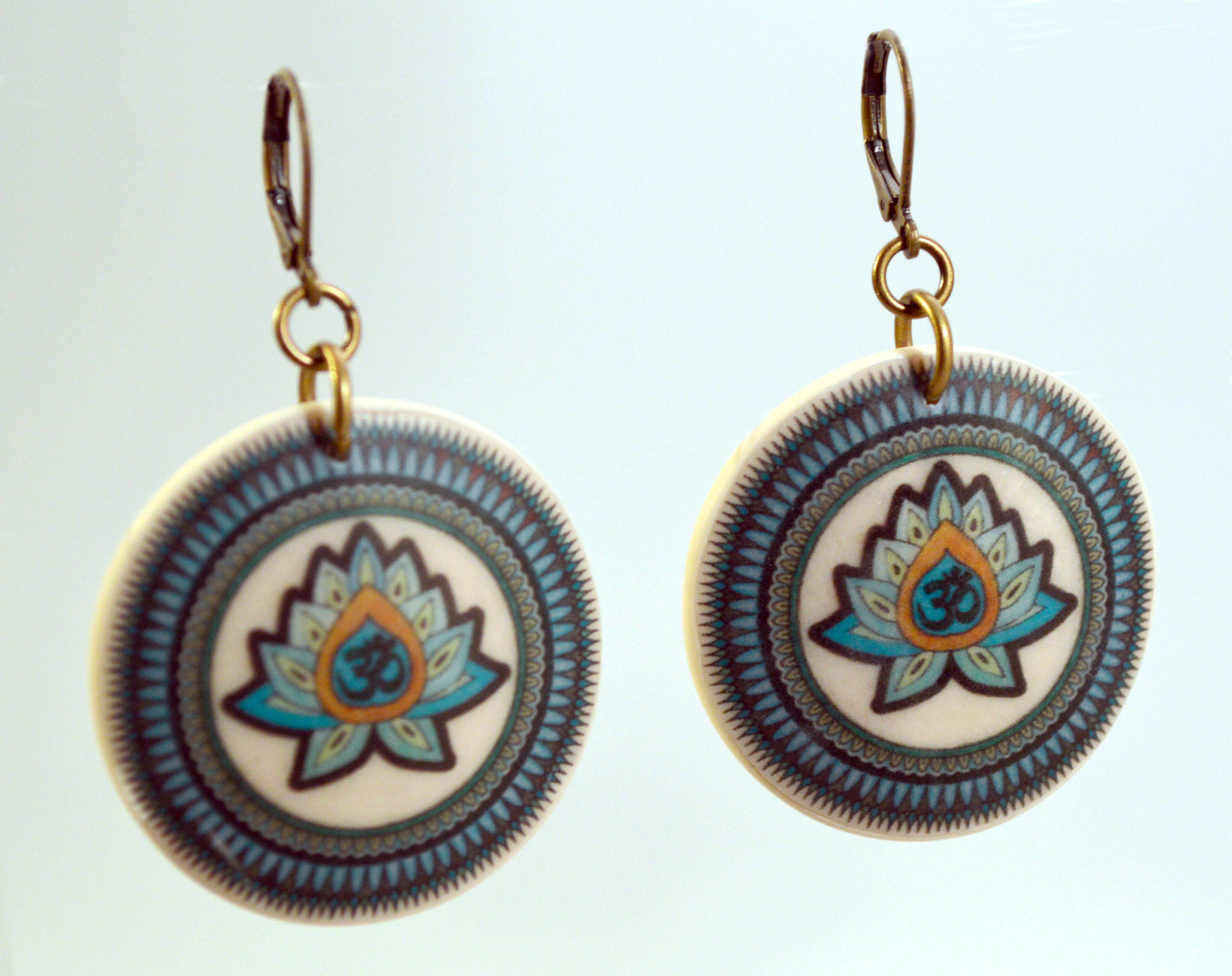 Creating Polymer Jewelry from your Colored Artwork - Craftcast